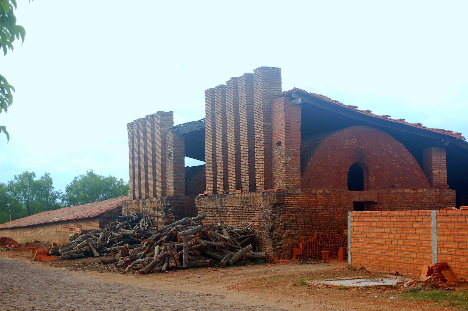 TOBATI (Ciudad) - Revista DE PRIMERA MANO