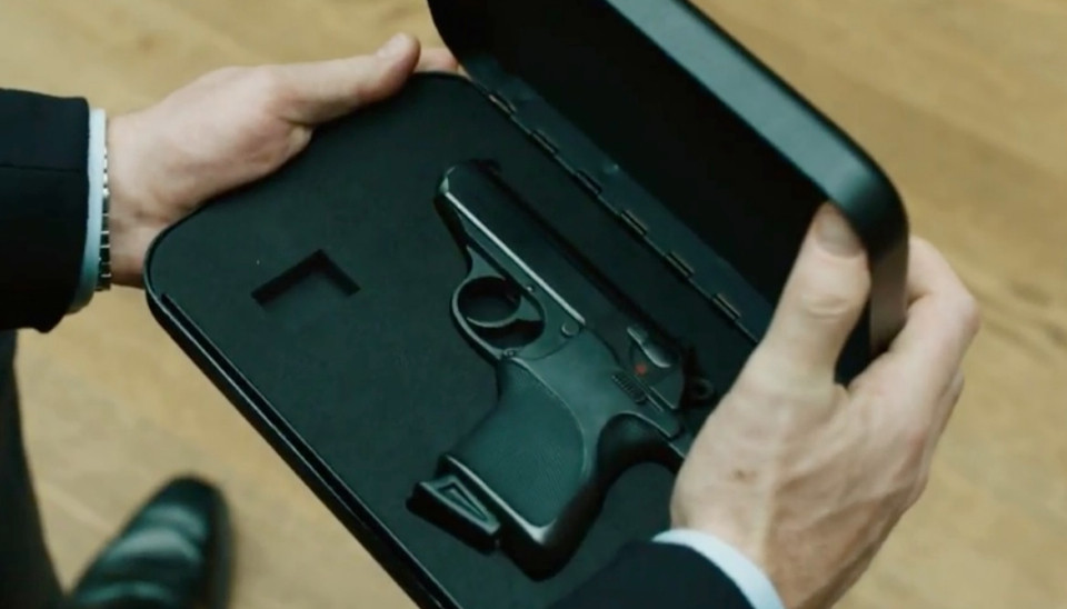 Nat Tharapong: เอกลักษณ์ของเจมส์ บอนด์ 007