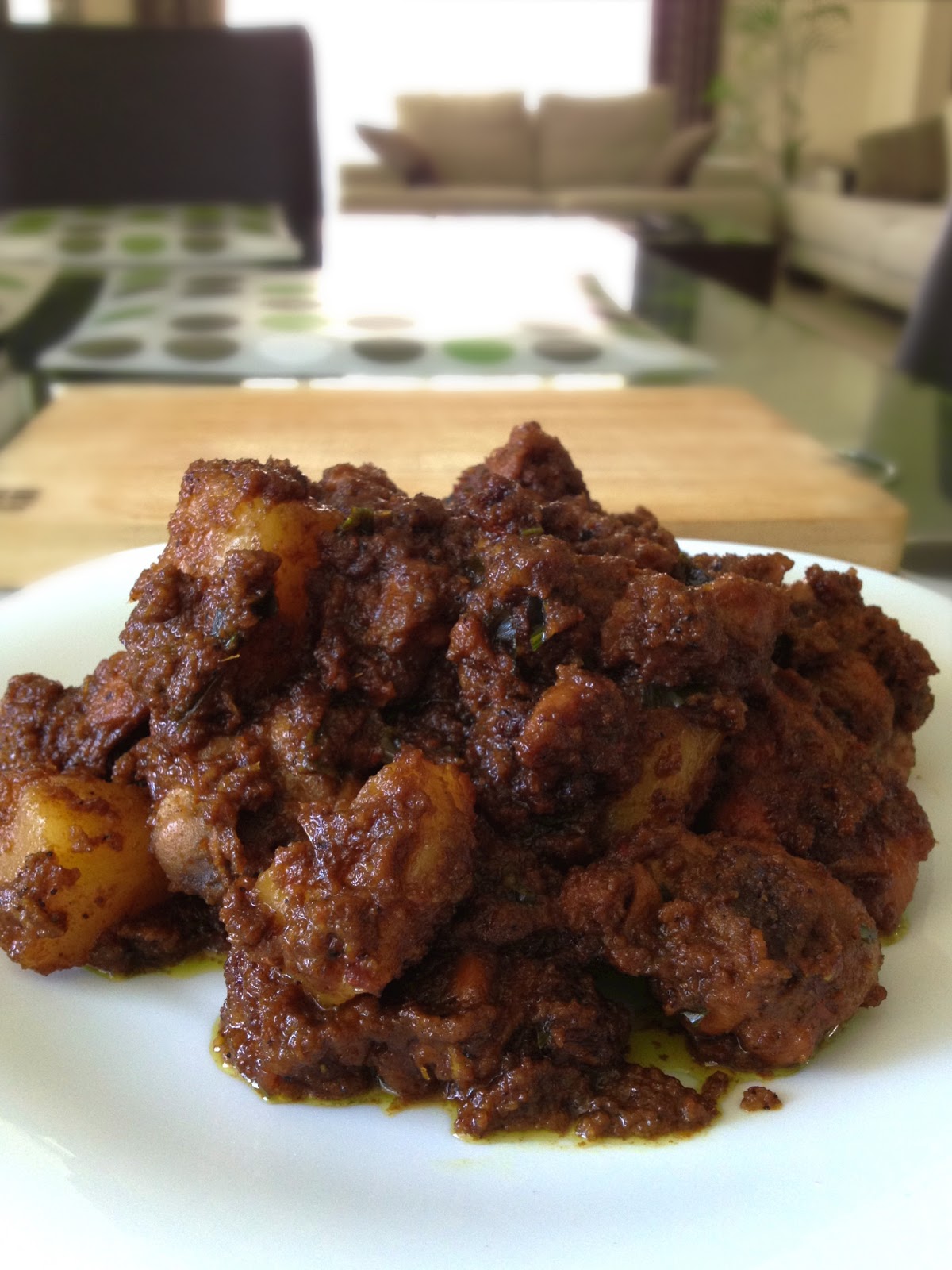 Papa Cooks!: Traditional Chicken Rendang