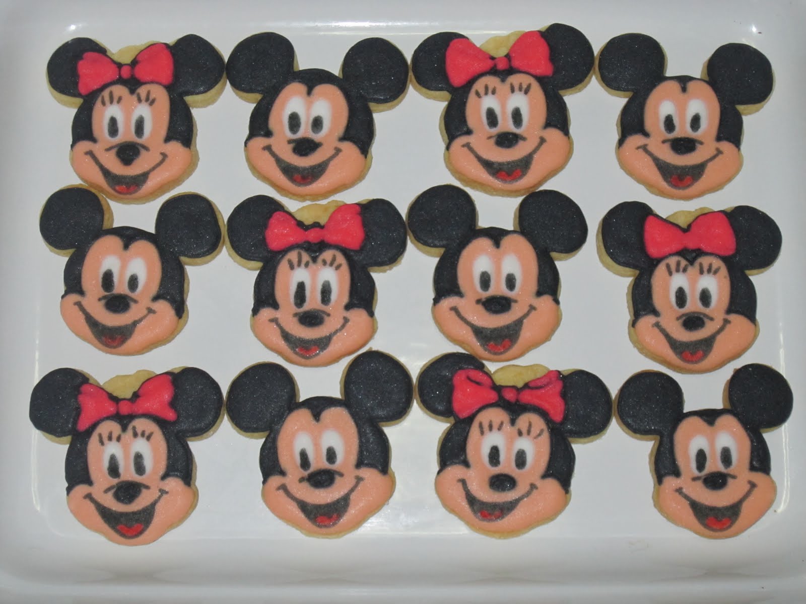 Cake2U: Disney character cookies