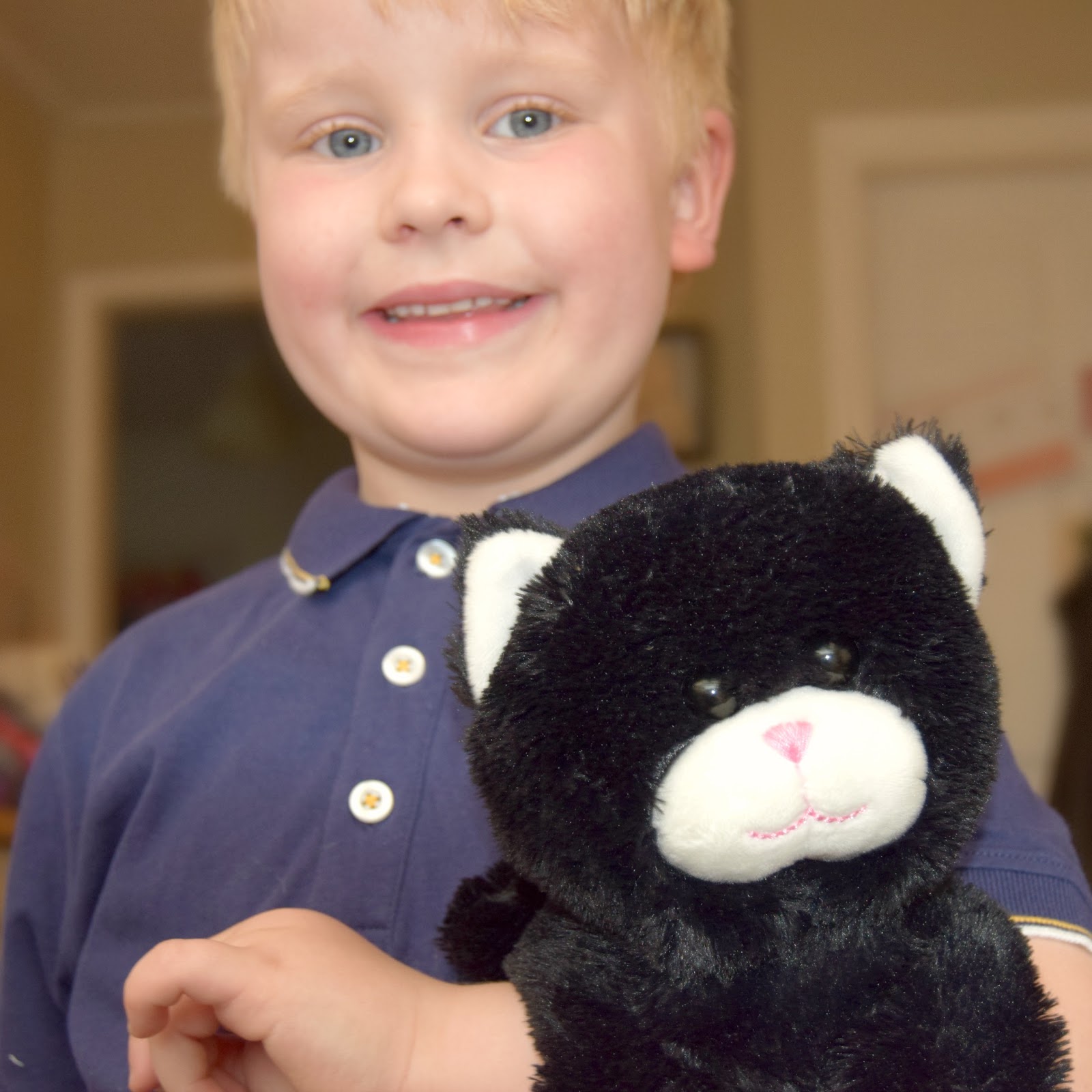 Wafflemama.: Wobbleez & Zookies >> Toy Review