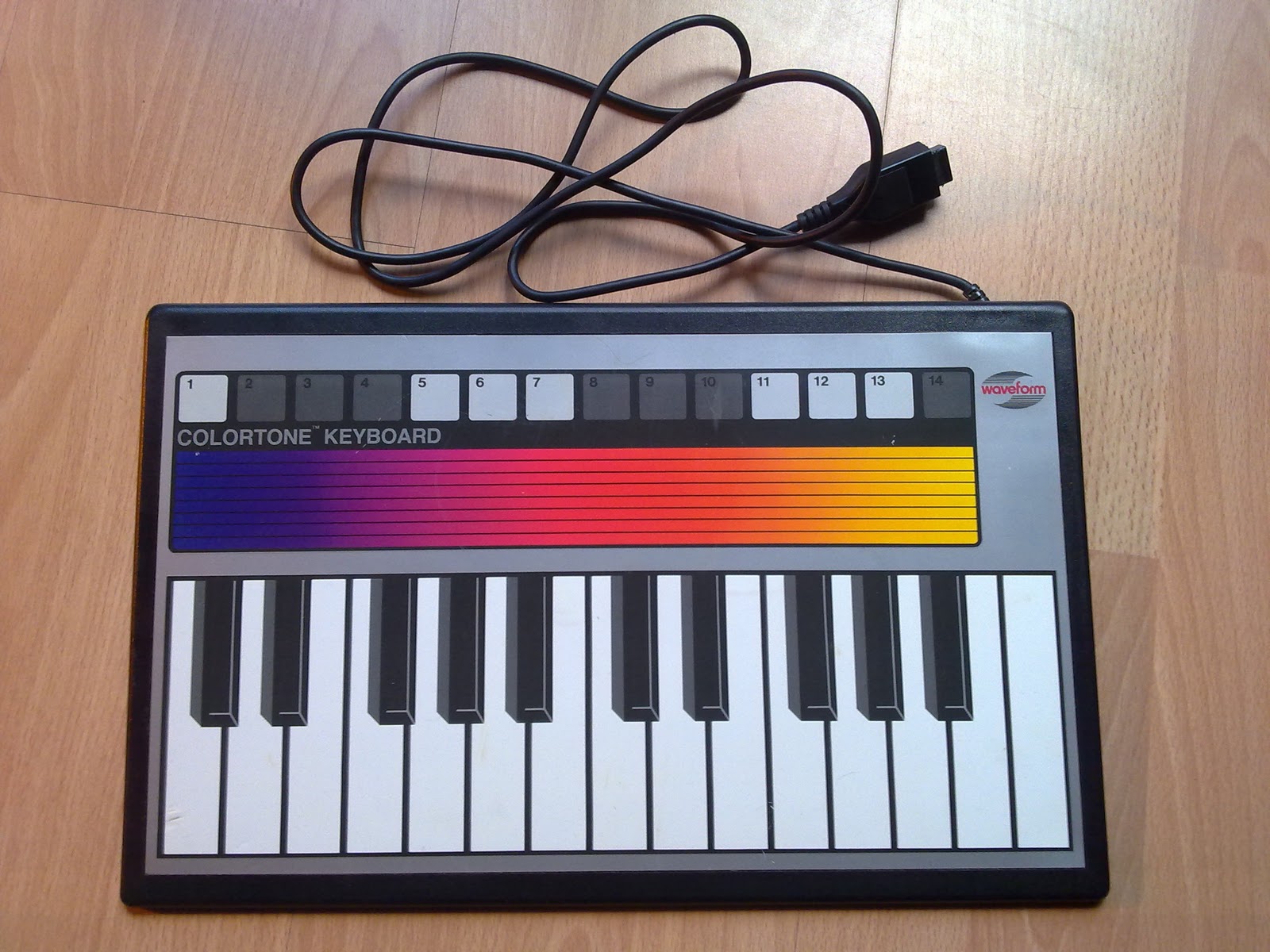 Colortone Keyboard & Waveform