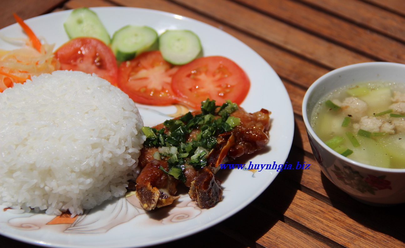 Cách làm sườn cốt lết rim mặn ngọt