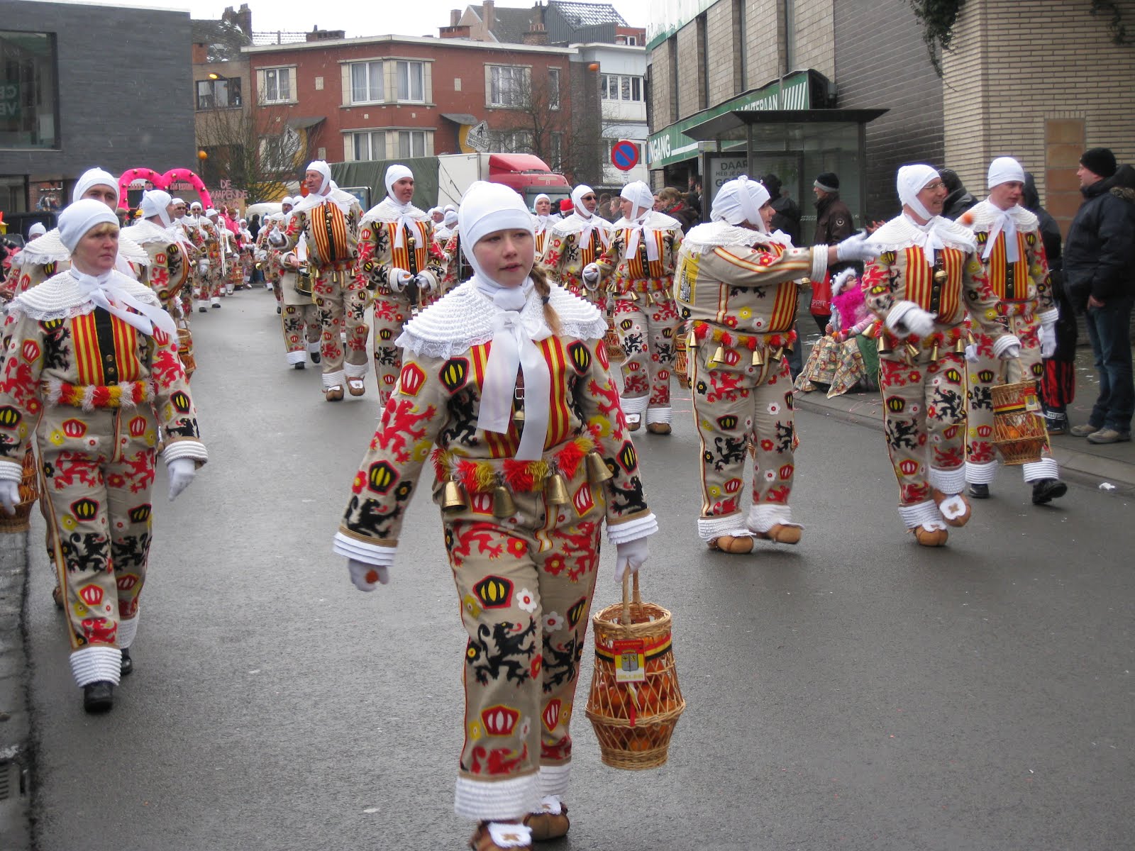 Carnaval Aalst foto- en videoblog: De Aalsterse Gilles zijn onmisbare ...