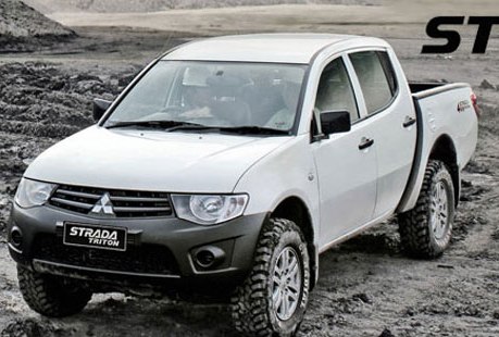 Data Mobil Terbaru: Mitsubishi Strada Triton Double Cabin HD-X 2011