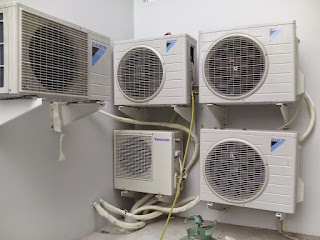 Tips jitu dan cara pemeliharaan AC : PEMBERSIHAN PADA OUTDOOR AC