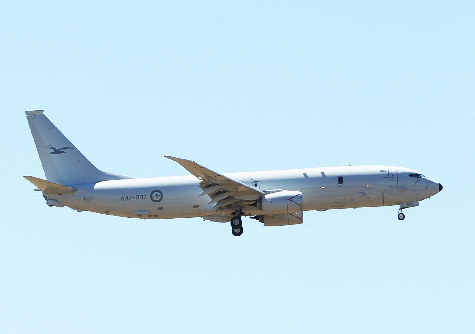 Perth Airport Spotter's Blog: RAAF P-8A Poseidon's A47-006 & A47-007 re ...