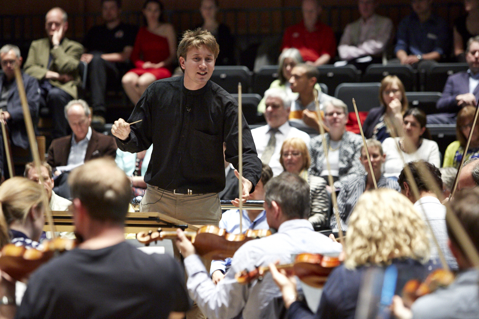 SmorgZone: Interview with British Conductor George Jackson