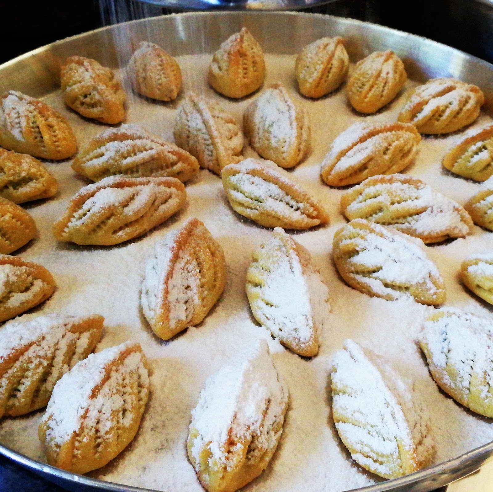 maamoul mold plastic