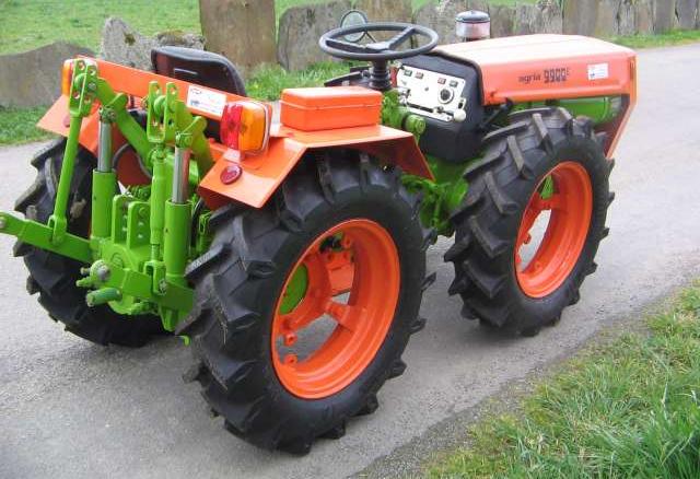 AGROVILA: Nuestra flota de tractores