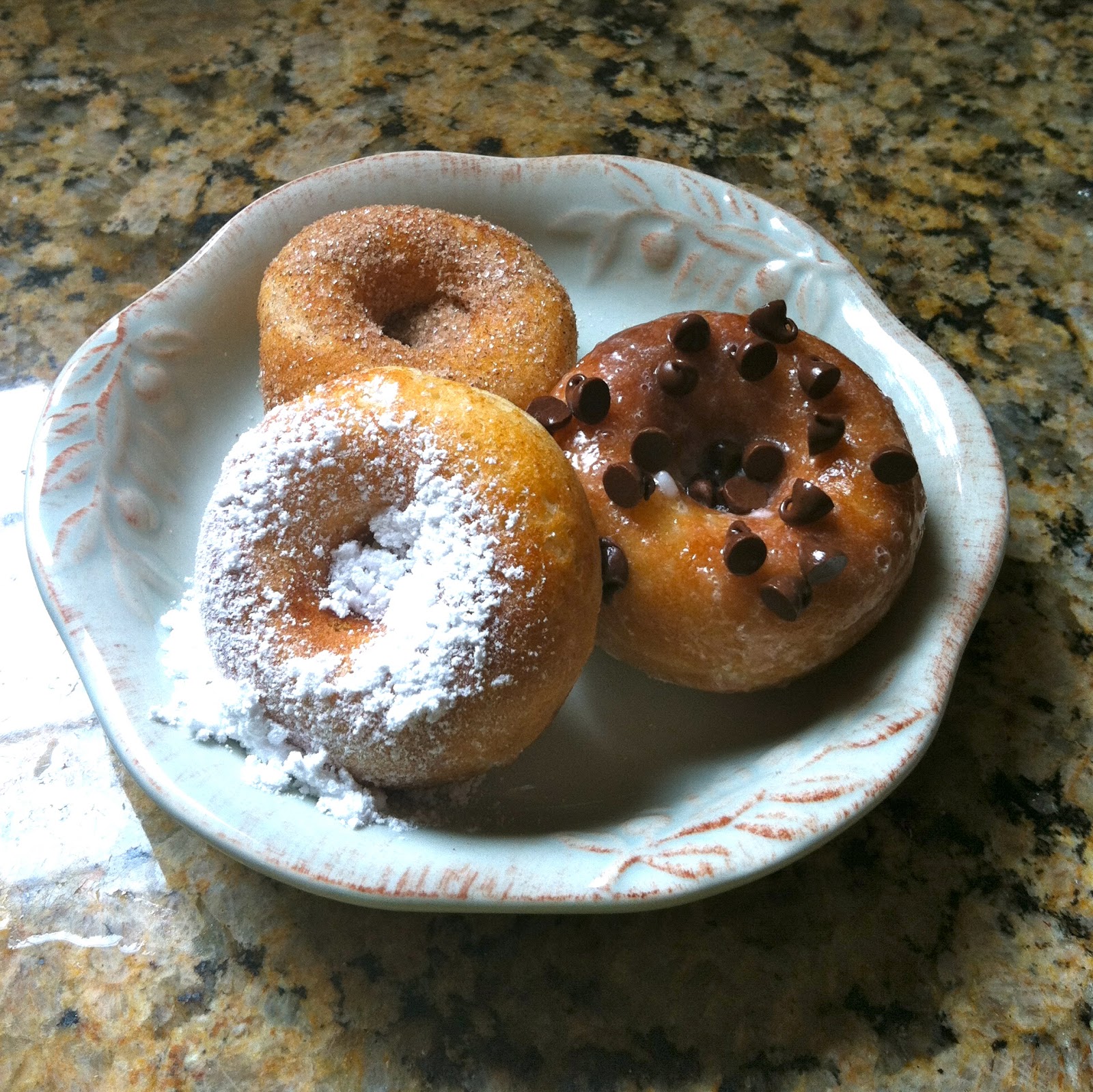 Beach Bear Villa, HHI: Baked Breakfast Doughnuts