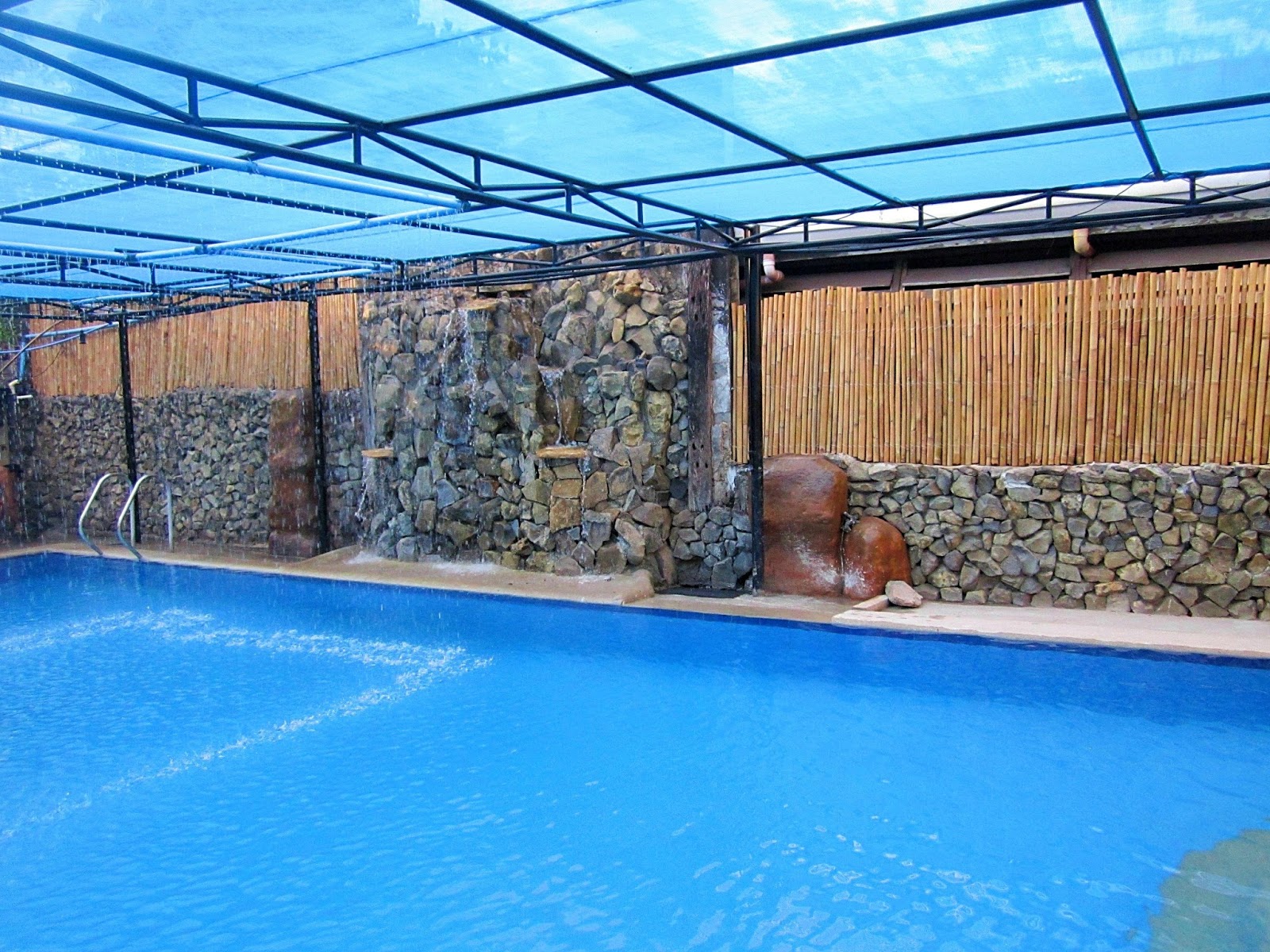 VILLA ADELA Private pool in Pansol Laguna: "VILLA ADELA" Private Pool ...