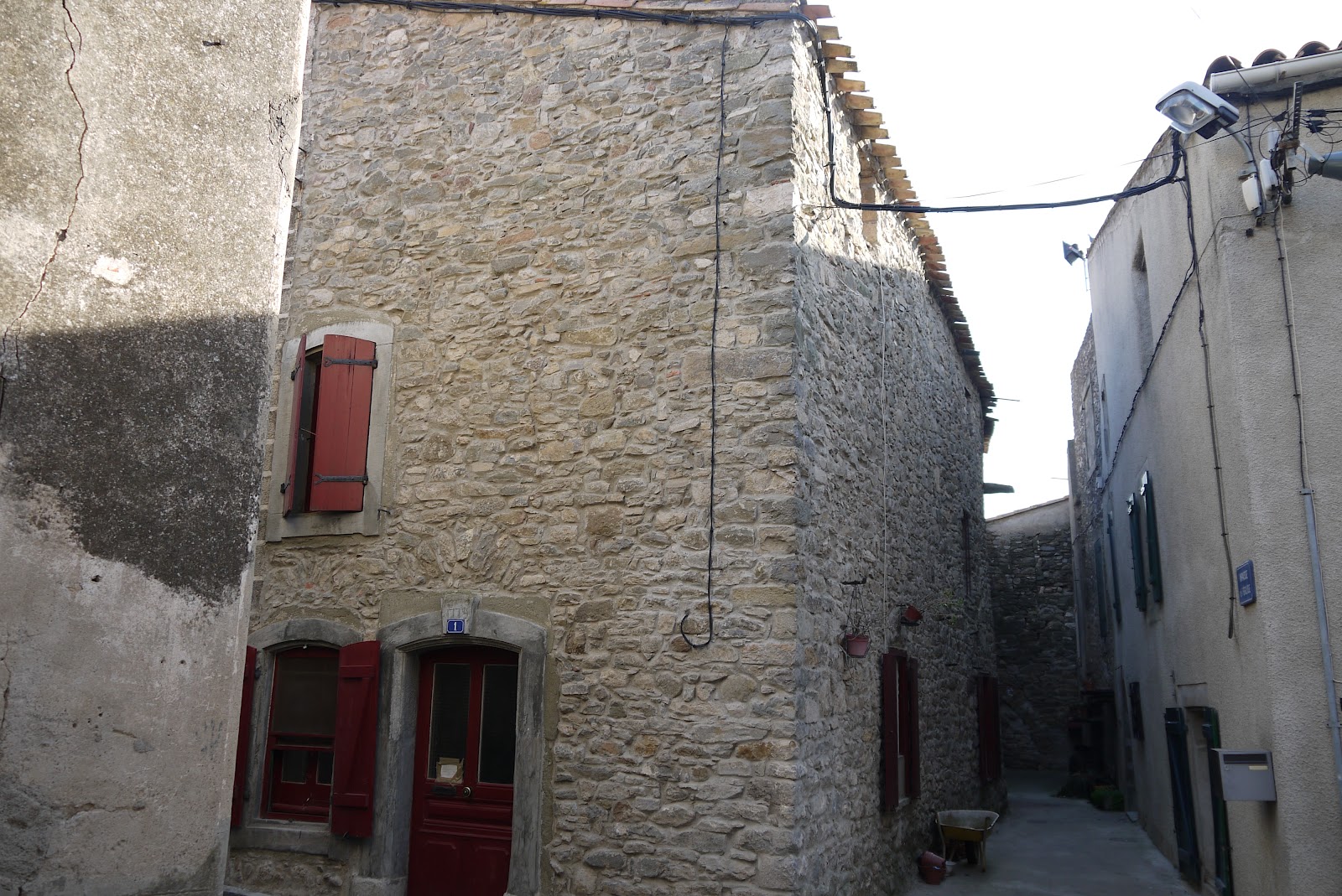 Dans un village français - Oupia, 2012: Oupia - Département de l ...