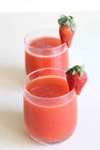 5 Minuman Strawberry Yang Bakal Ngebangkitin Mood dan Semangat Kamu ...
