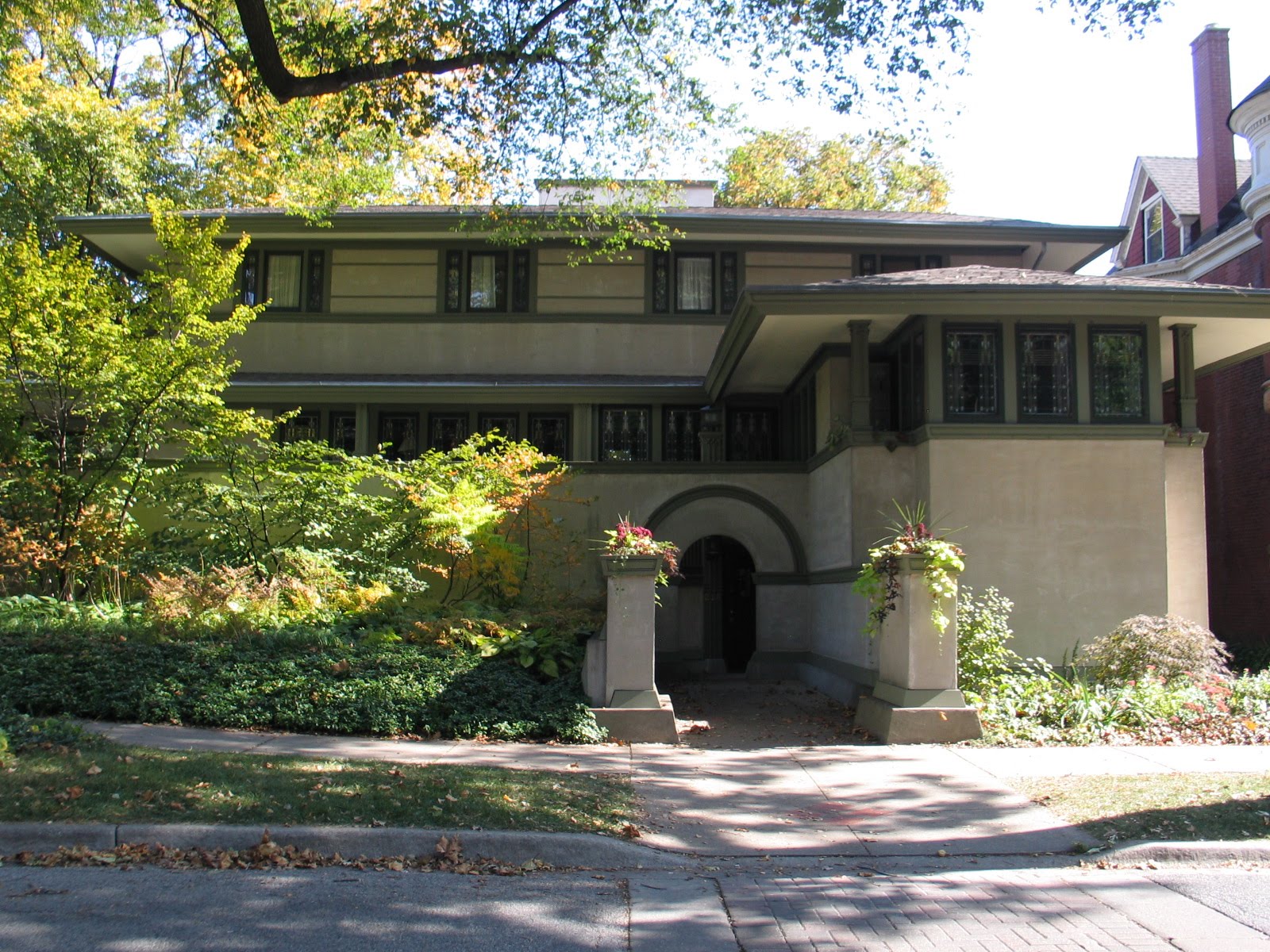 Pudgy Cyclist that Loves Climbing: Oak Park + Frank Lloyd Wright