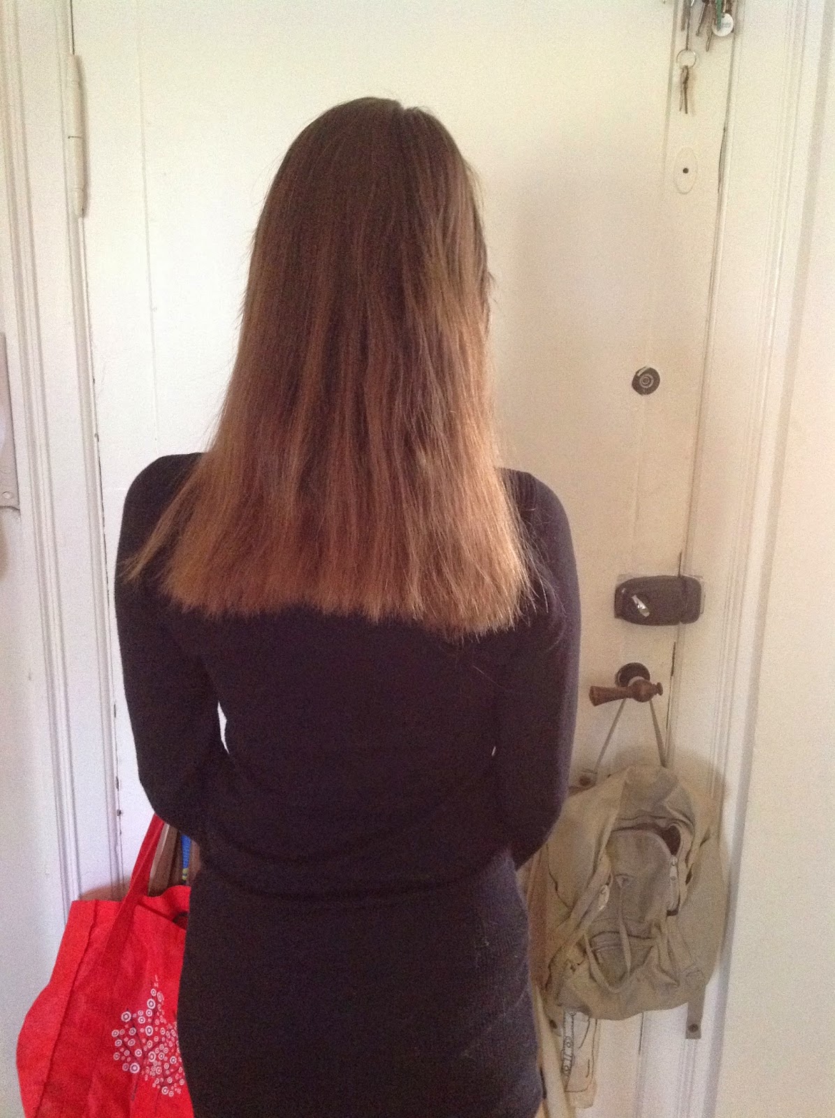 Min Kusine Maria: Klip dit eget hår