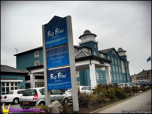 Bloggercoaster: Hotels & Parks: Big Blue Hotel