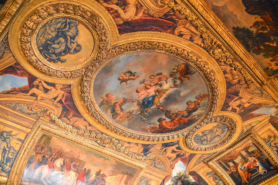 I AM GALLA: Versailles, Paris