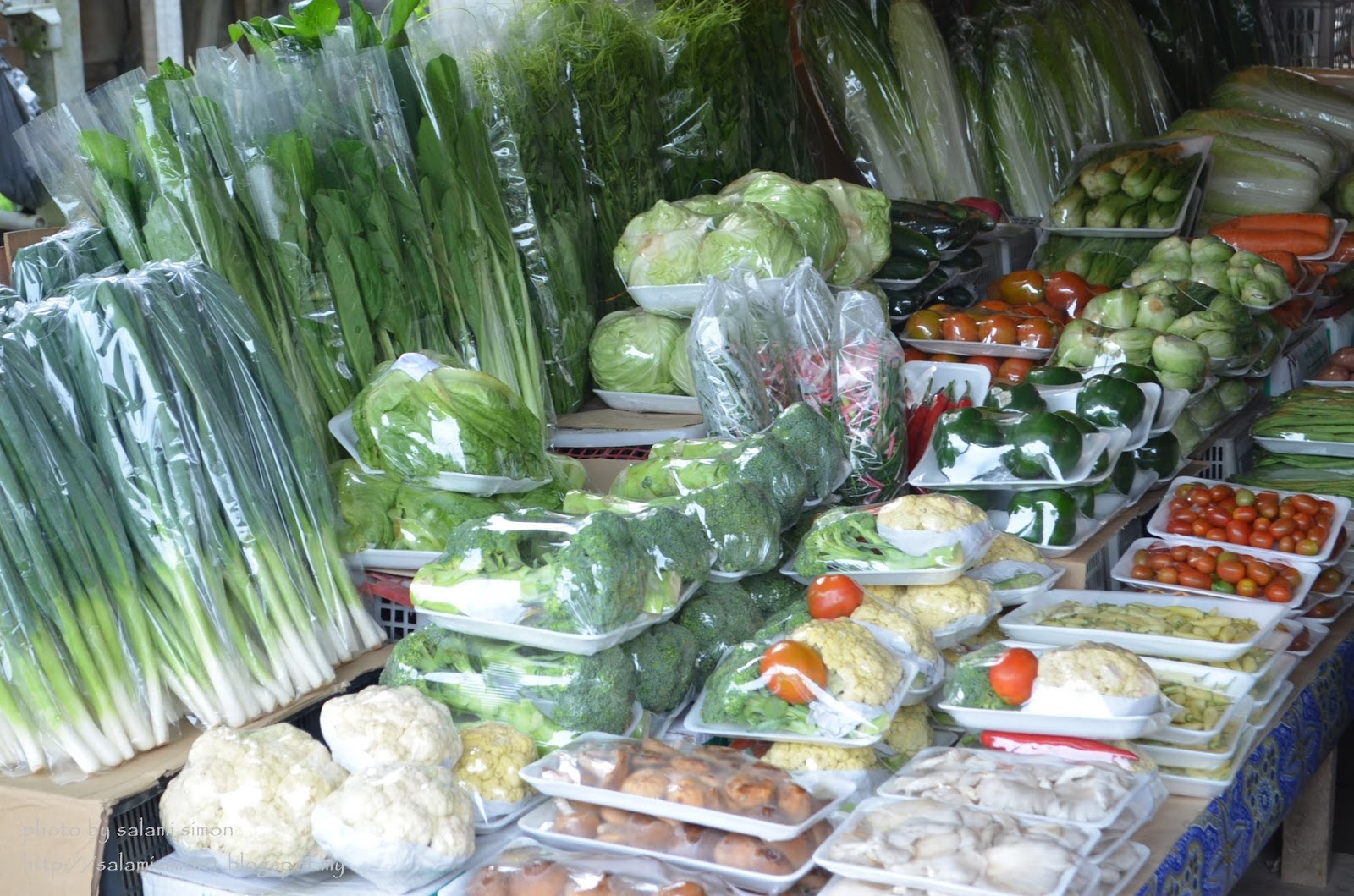 Kundasang : Syurga Sayuran Segar & Pelbagai Buah-Buahan Tempatan - Amie ...