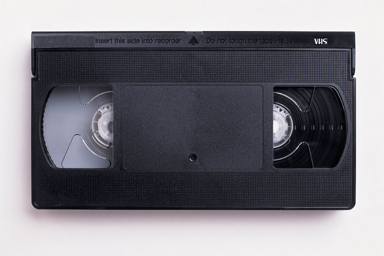 6 coisas que aconteciam na época das fitas VHS