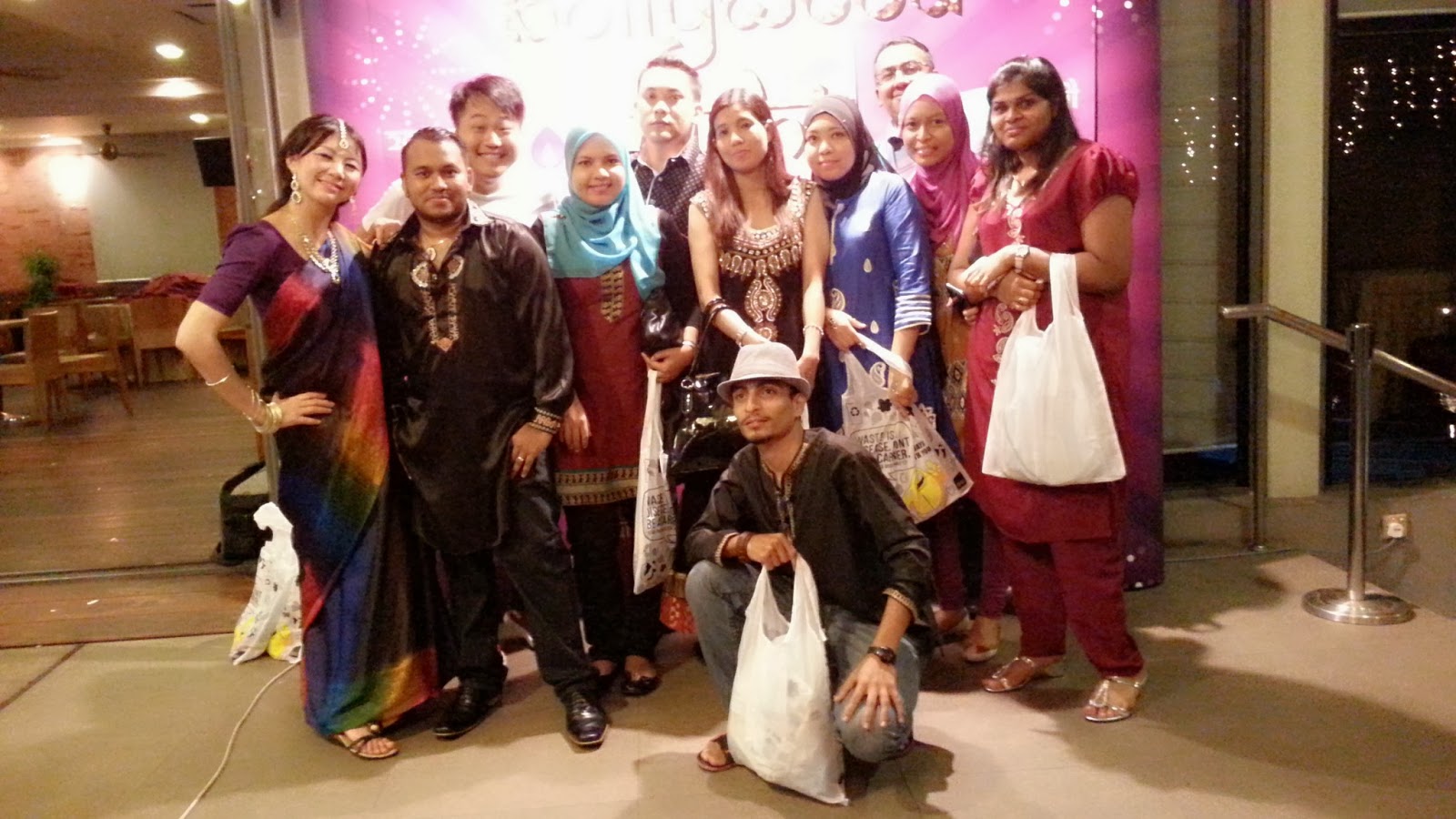 My PreCioUs MoMenTs: Annual Dinner tema Bollywood