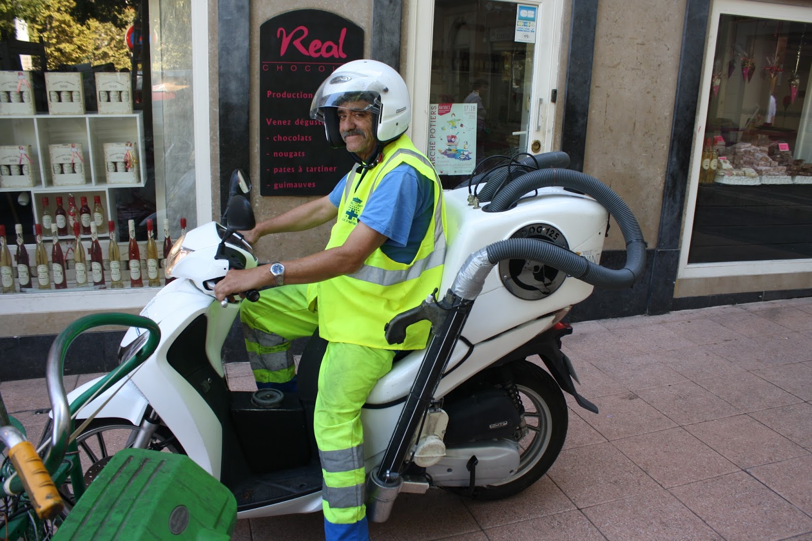 Break from the Bell: La motocrotte