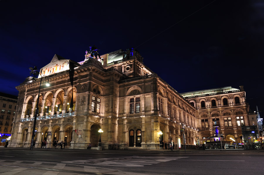 Vienna & Moscow: Important Monuments