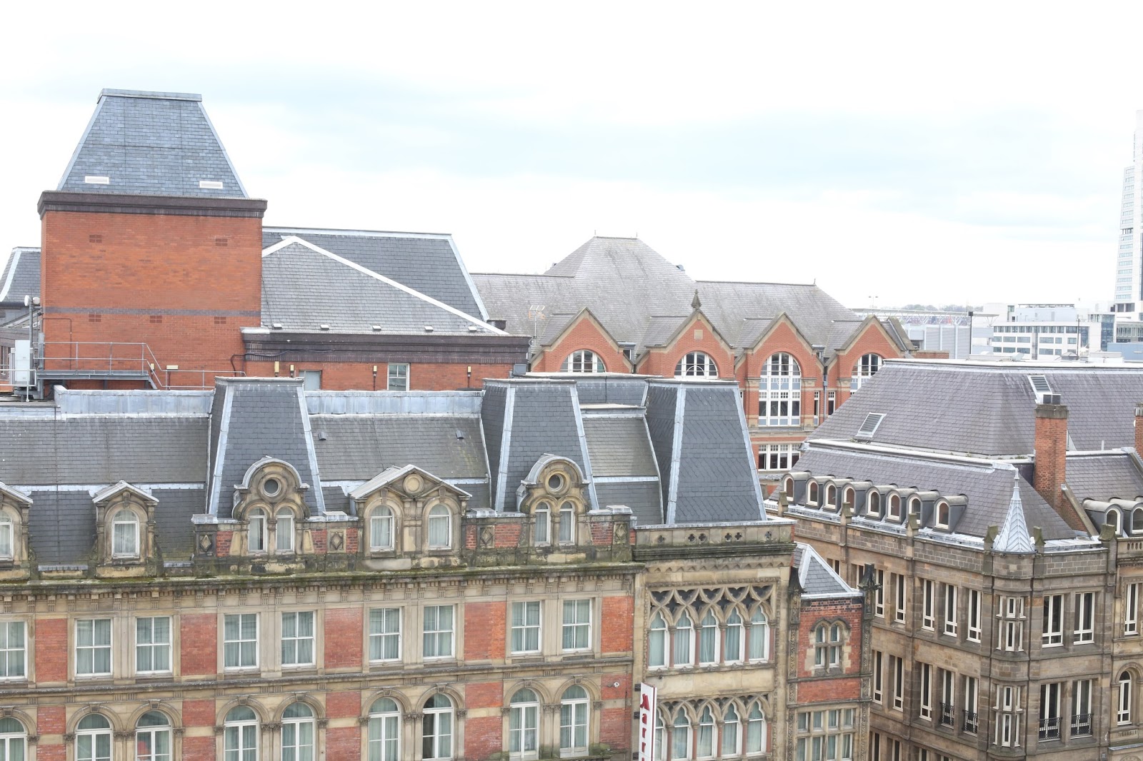 Emtalks: The Best Date Location: Angelica Bar & Restaurant Rooftop ...