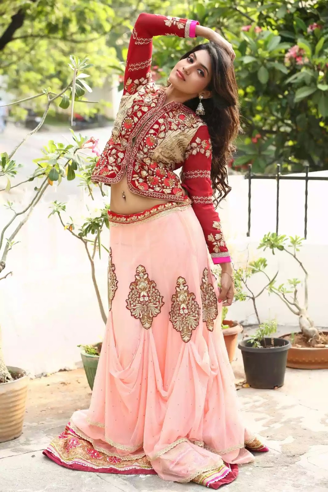 Telugu TV Bhamalu: Sameera Sheriff Navel Show