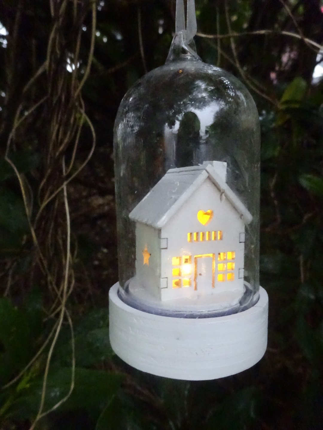 Sparkling Magpie : M&S Mini Light Up House Decoration