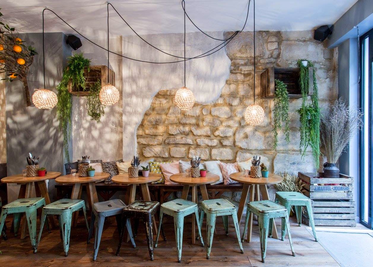 Un interesante restaurante de estilo rustico en el centro de Paris ~ La ...
