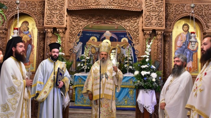 Άγιοι και Εκκλησία: ΜΕ ΛΑΜΠΡΟΤΗΤΑ ΕΟΡΤΑΣΘΗΚΕ Ο ΠΡΟΦΗΤΗΣ ΗΛΙΑΣ ΣΤΗΝ ΛΑΡΙΣΑ.