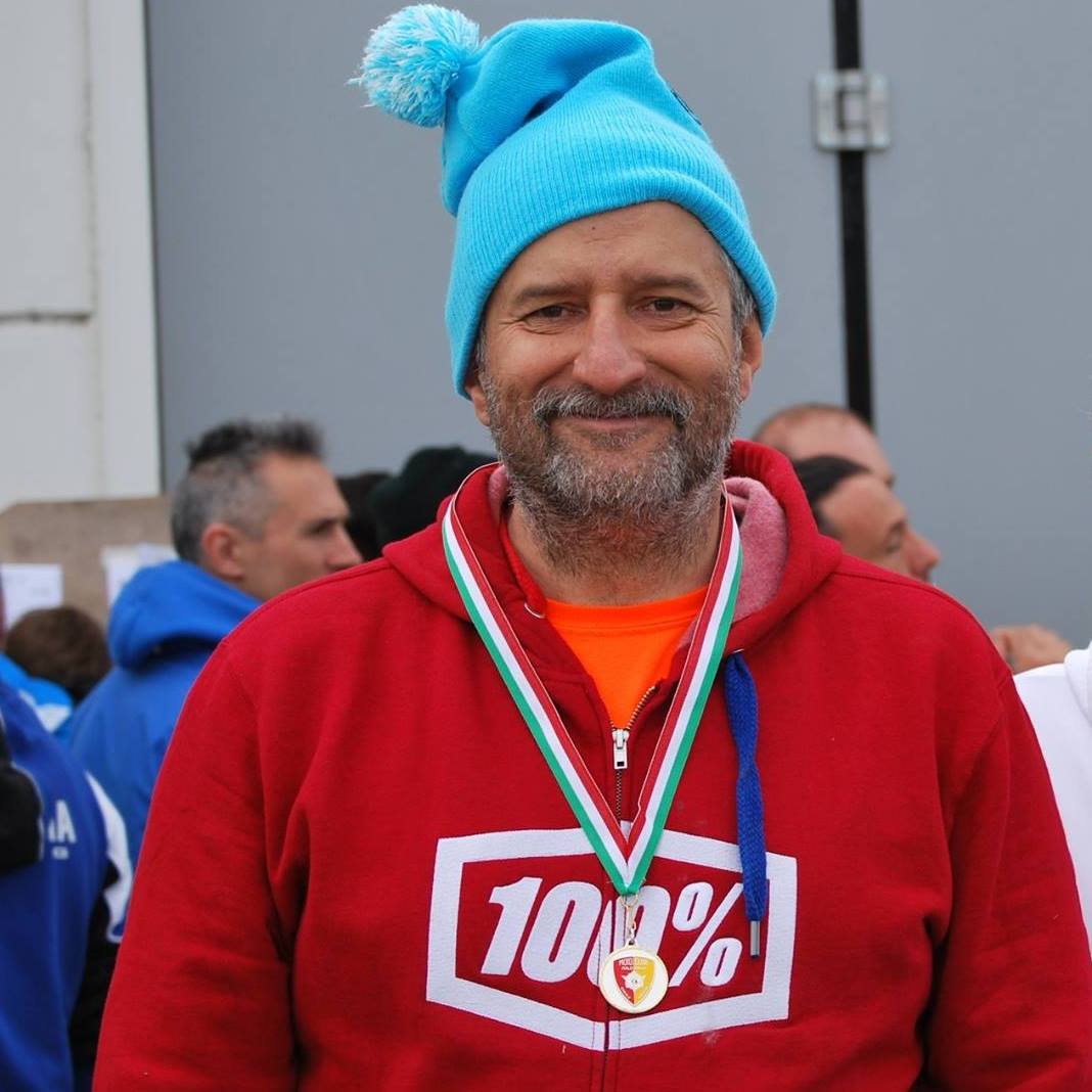 R U G B Y T O T A L E & SOCIALE