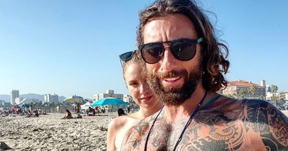 Notizie Curiose del Web: Vittorio Brumotti, dichiarazione d'amore alla fidanzata e frecciatina ...