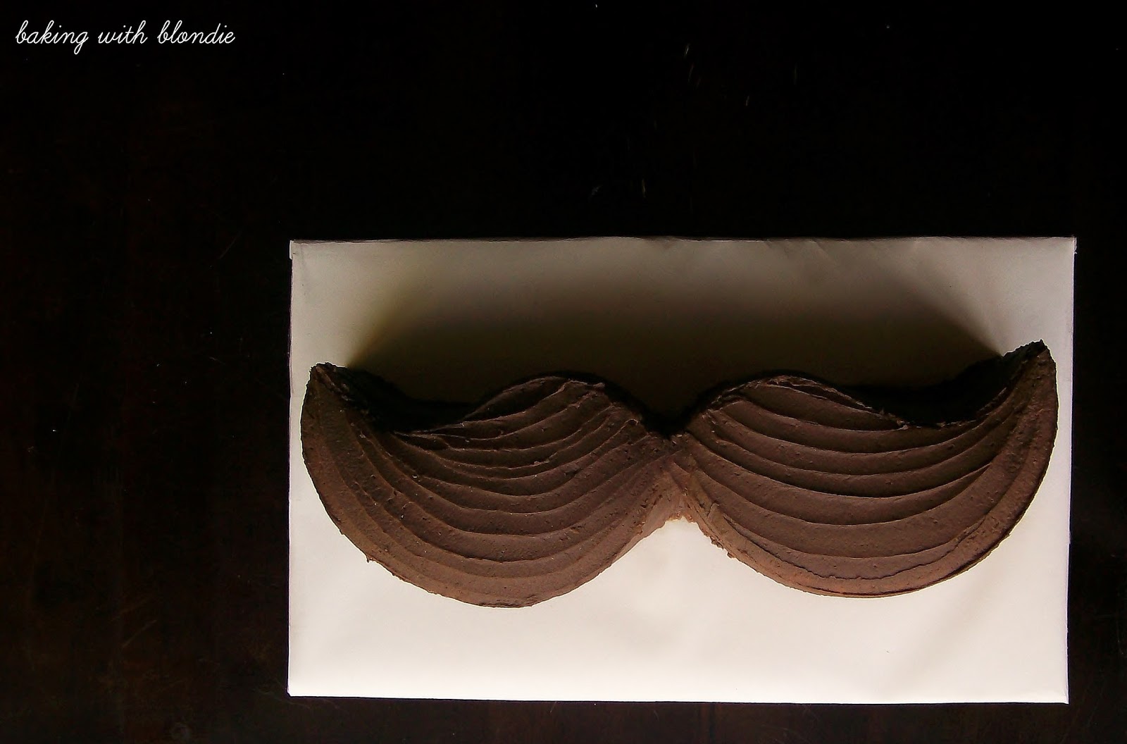 Mustache Cake Tutorial
