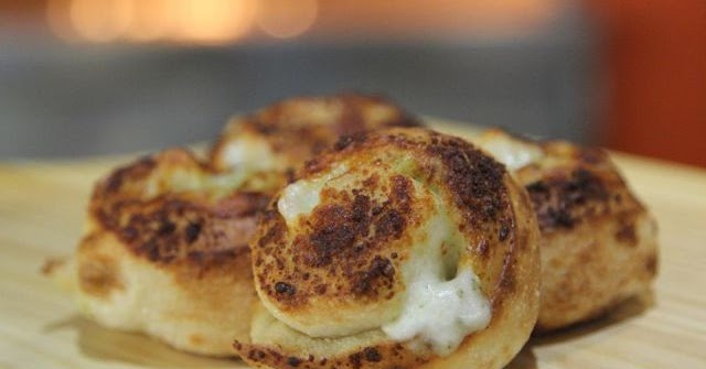 Blaze Pizza Bakes New Dough Knots