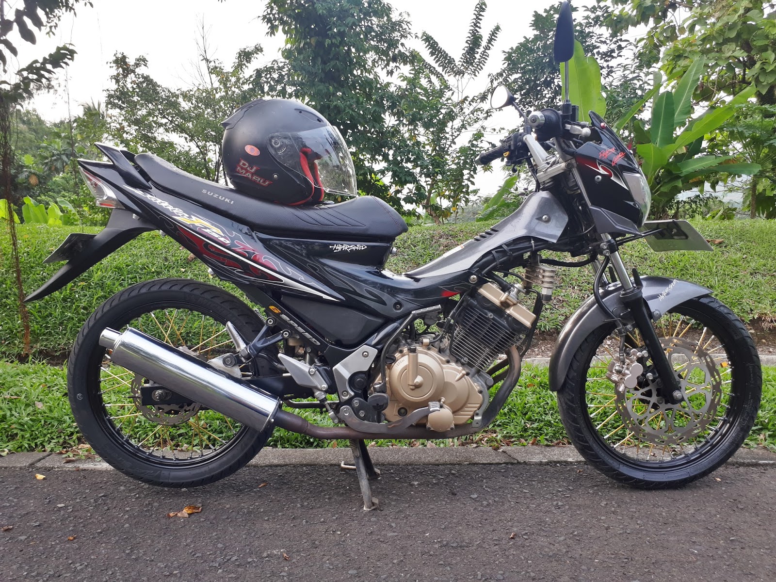 SEWA ALAT PROYEK BOGOR: MODIFIKASI MOTOR SATRIA FU DENGAN VELG JERUJI