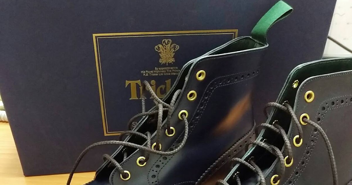 Tricker's Commando Sole Stow Boots Navy