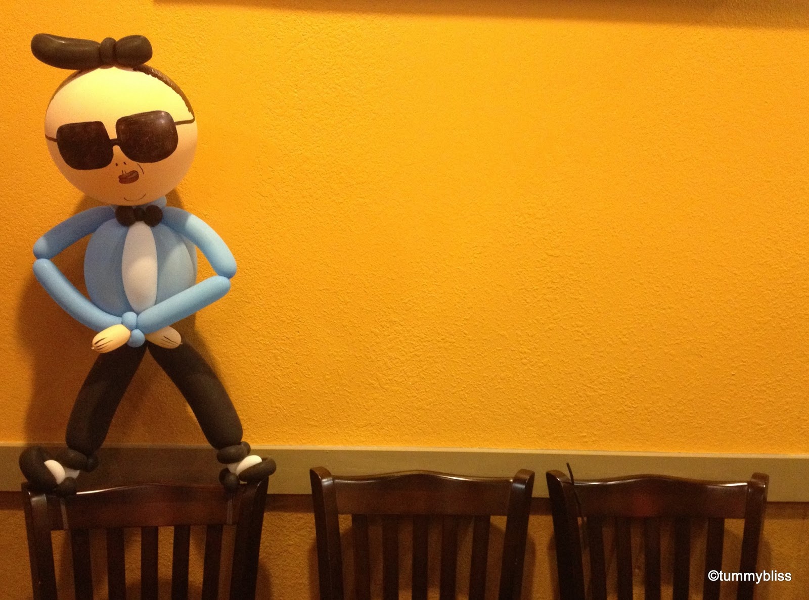 to devour...: Gangnam Chicken