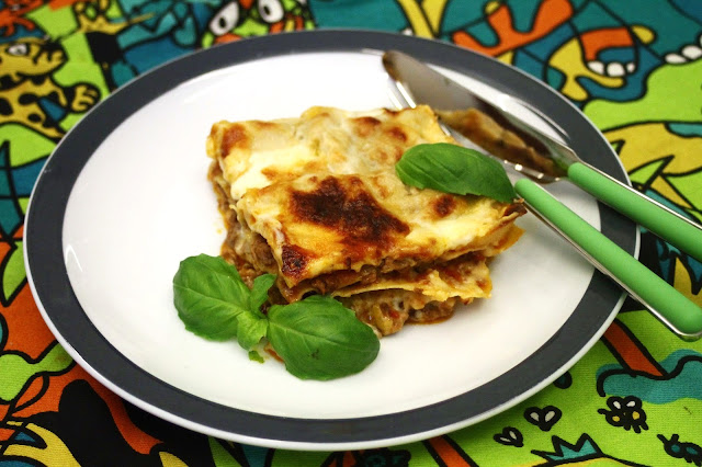 epätrendikäs ruokablogi: Perinteinen lasagne Italian mamman reseptillä ...