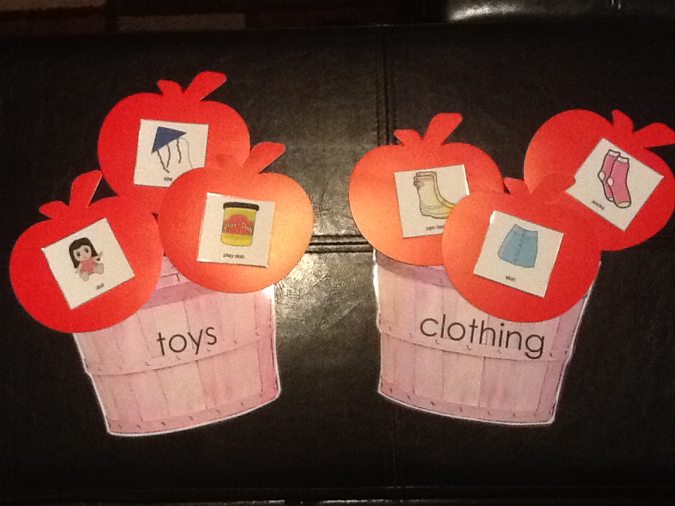 Carrie's Speech Corner: Back to School Sorting Activities