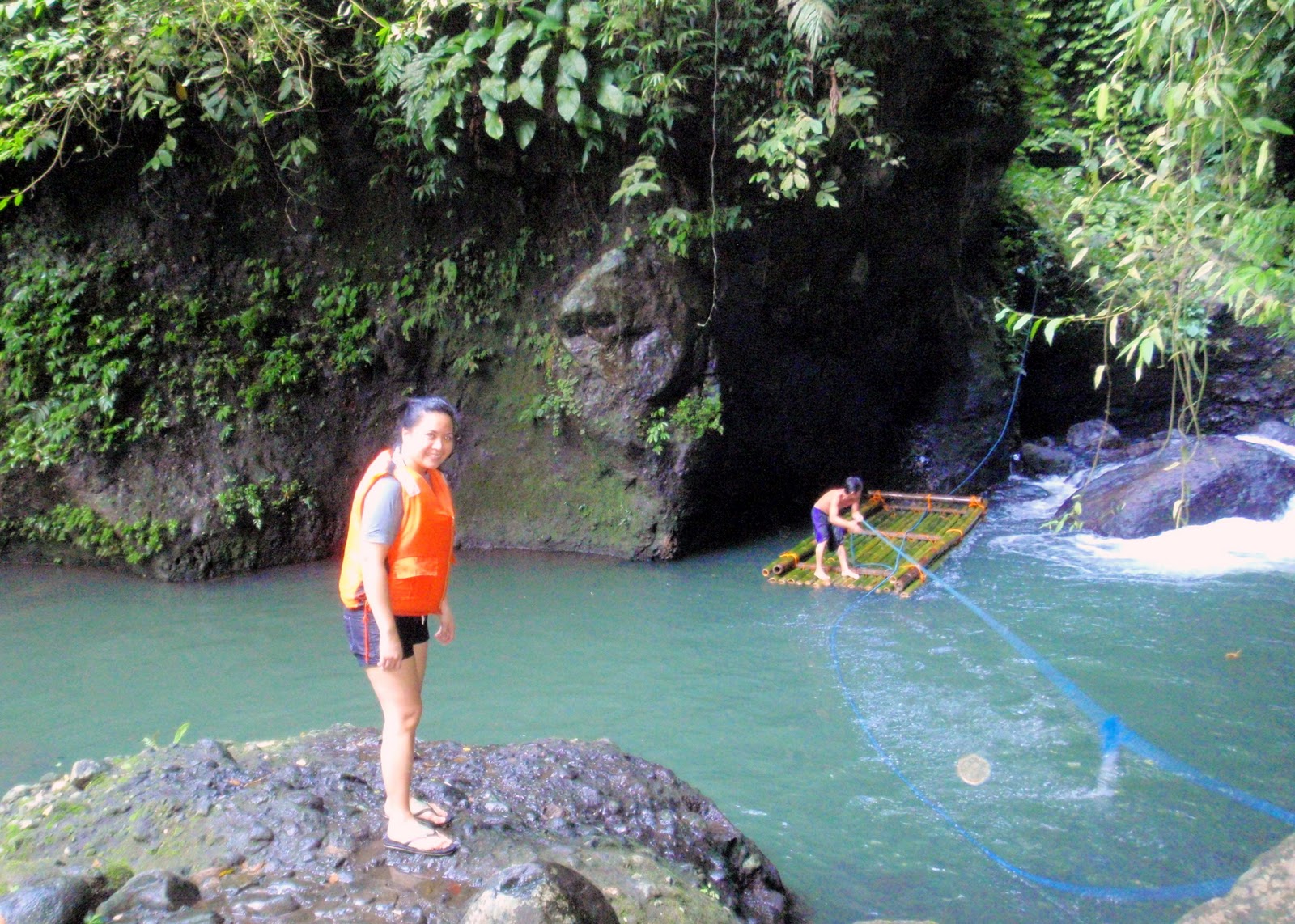 naga-a-naga: CHASING WATERFALLS: Ambon-ambon Falls
