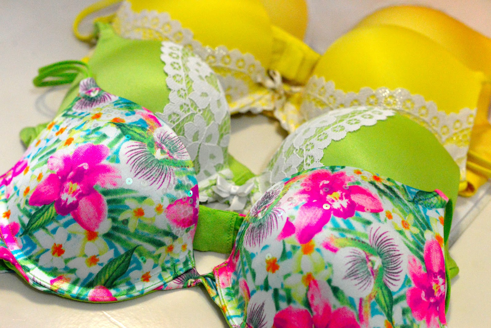 Jelly Q: My Victoria's Secret Personal Bra Collection!