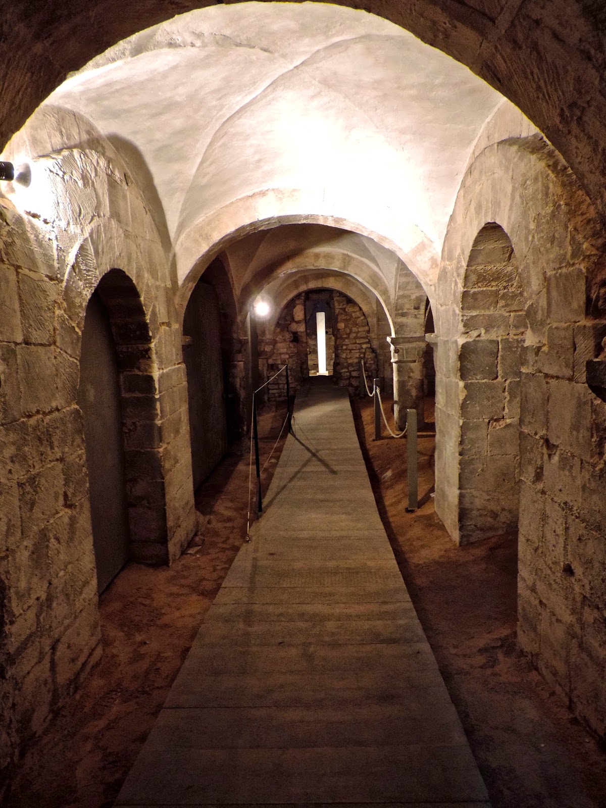 Of Golden Roses: Into the Crypt | Gloucester Cathedral