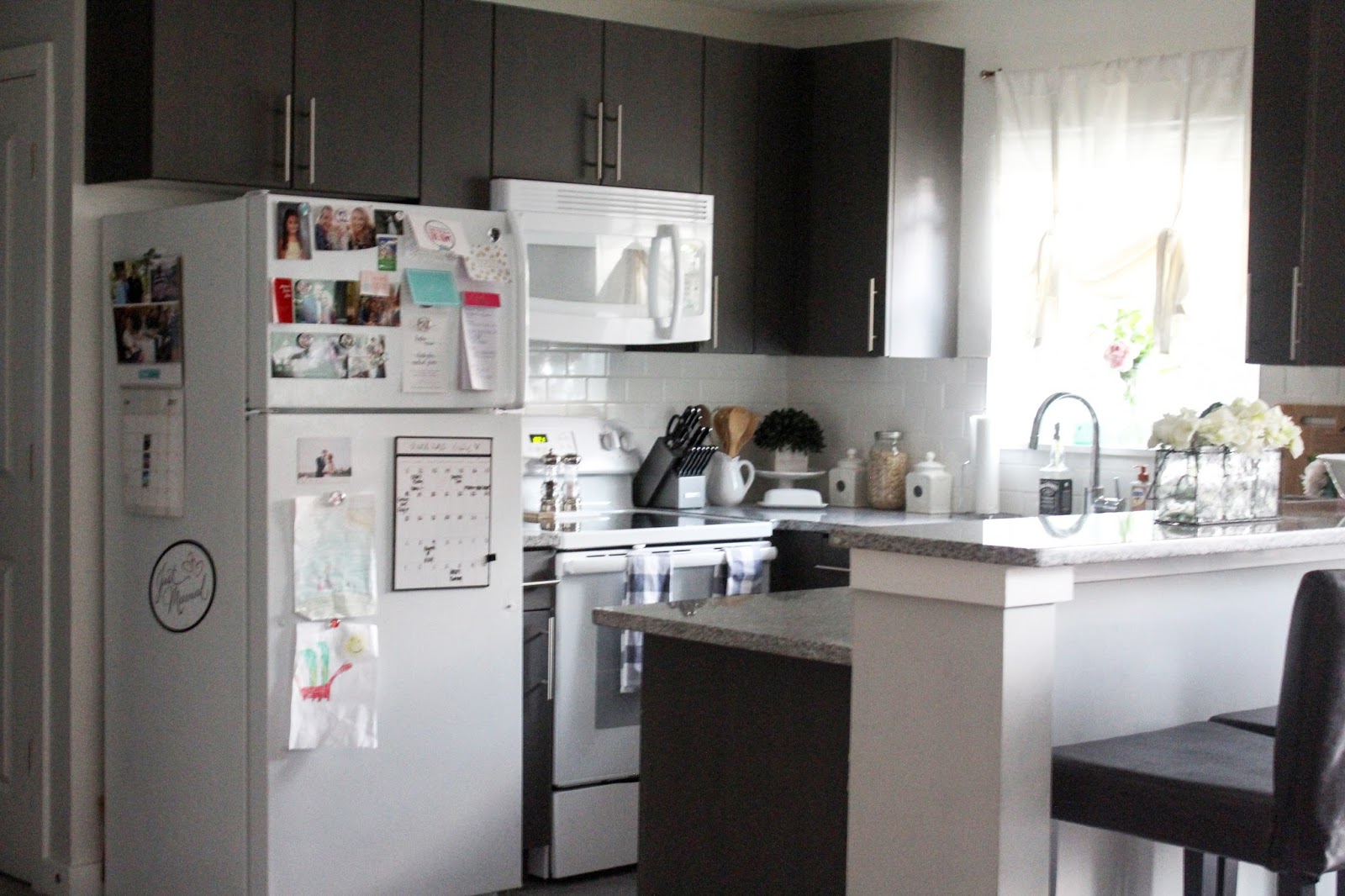 HOME TOUR // DINING, KITCHEN & LIVING ROOM | A Classy Fashionista