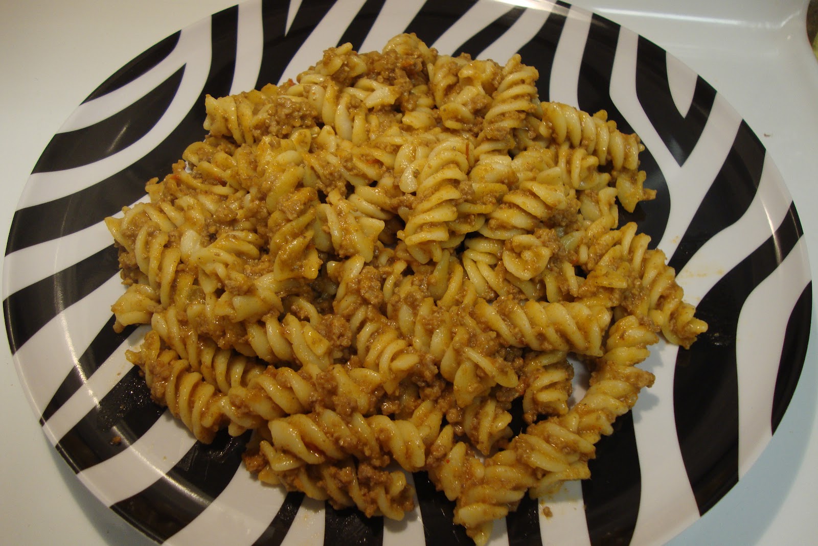 gLoW's: Minced meat pasta / Keema pasta