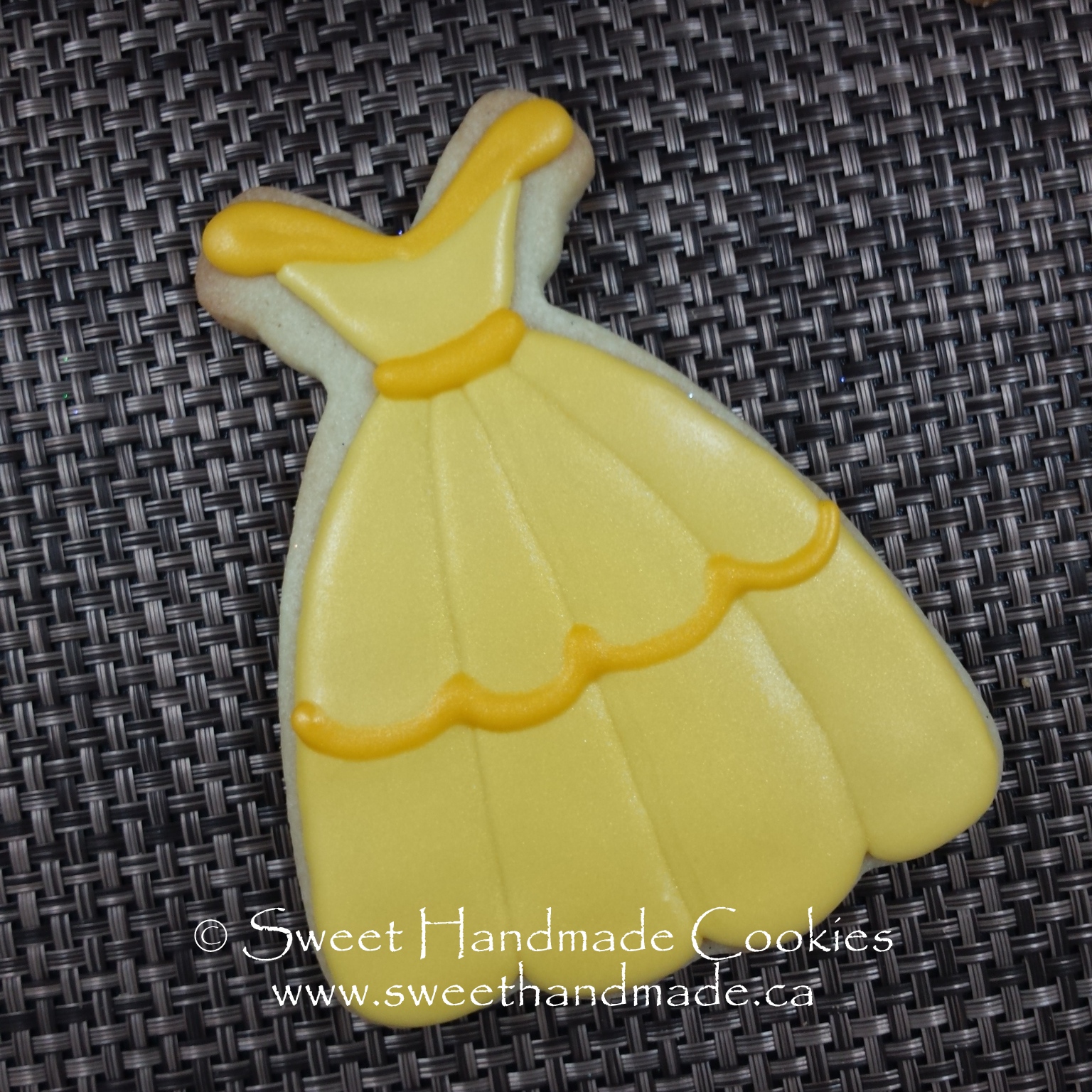 Sweet Handmade Cookies: Princess Dress Cookies