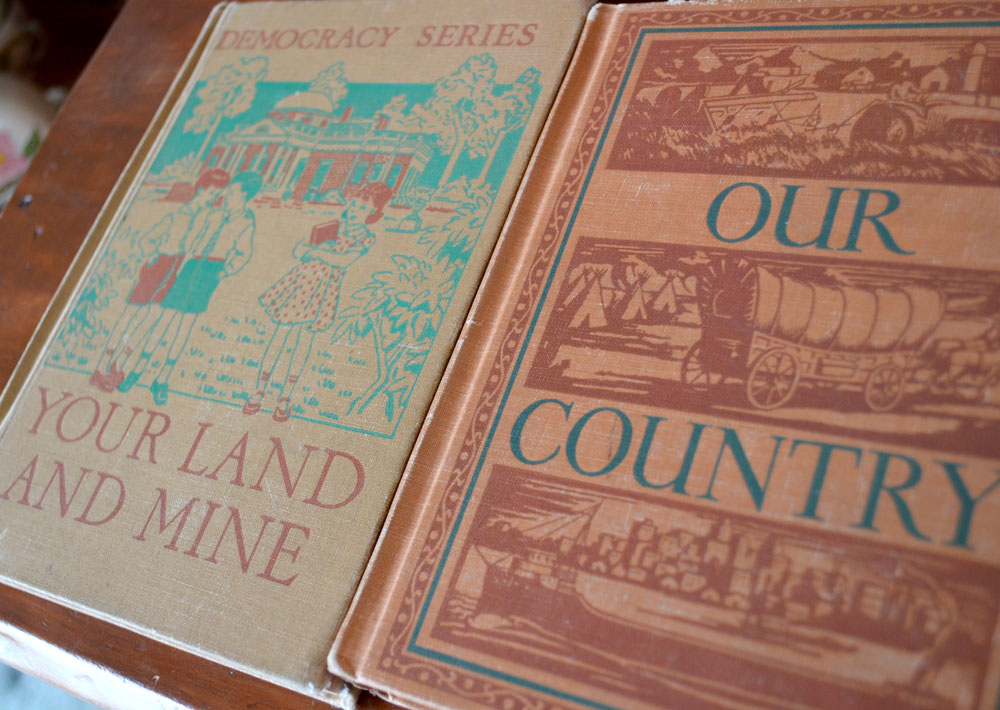 The Copycat Collector: COLLECTION #167: Vintage School US History Books