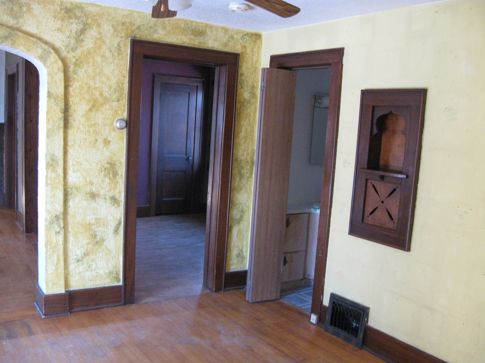 Accepted Offer Adorable Cottage Style Home on Center St