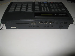 Infrequent Sound [sex.tex] technology: Roland R-70 Human Rhythm Composer